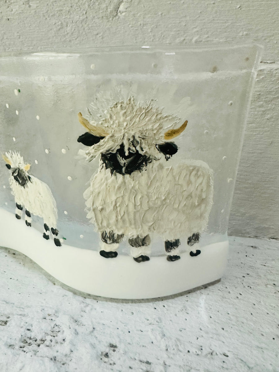 Fused Glass Valais Black Nosed Sheep Self Standing winters snow – Ally ...